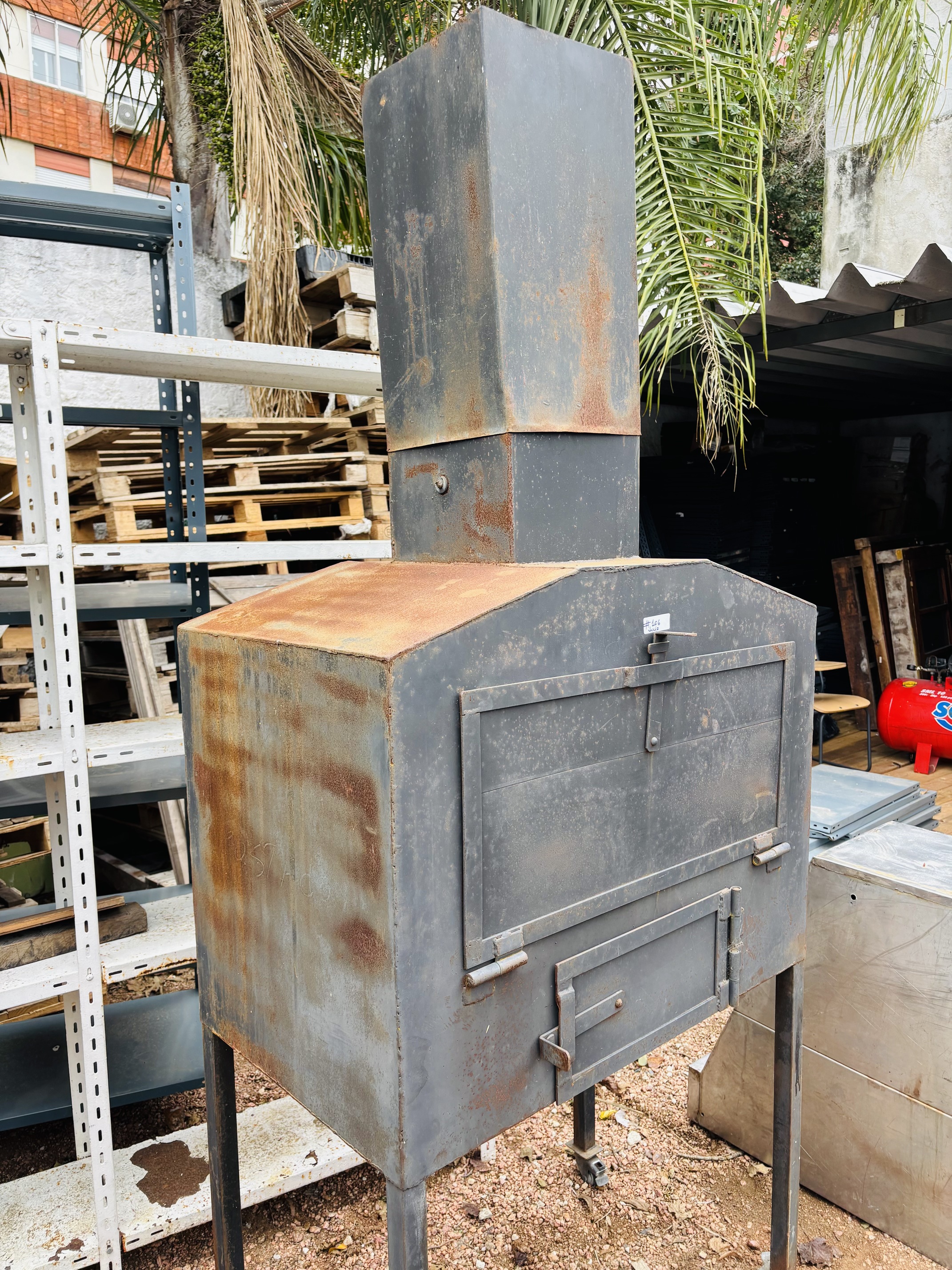 Lote #106 – Horno a leña fabricado con chapa de barco – 101x61x250 ...